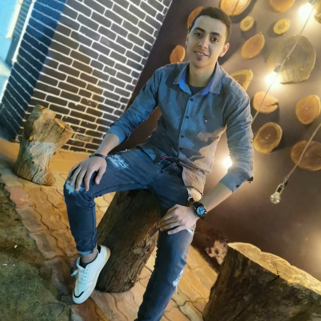 Stream Shreif Reda | Listen to Tamer Ashour Ayam2019 playlist online ...