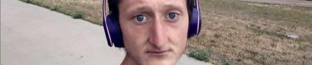 Daniel Larson's Instagram, Twitter & Facebook on IDCrawl