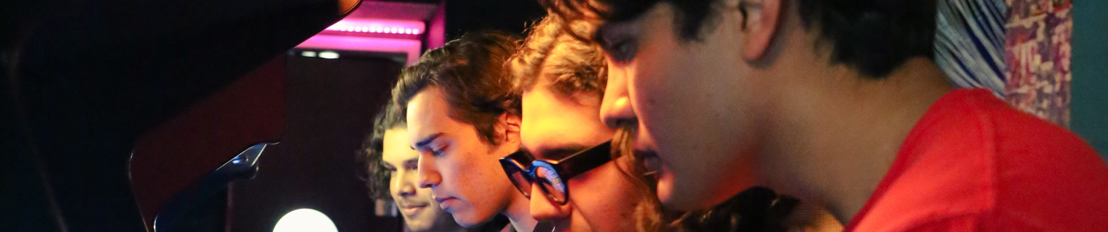 Donna Israel's Instagram, Twitter & Facebook on IDCrawl